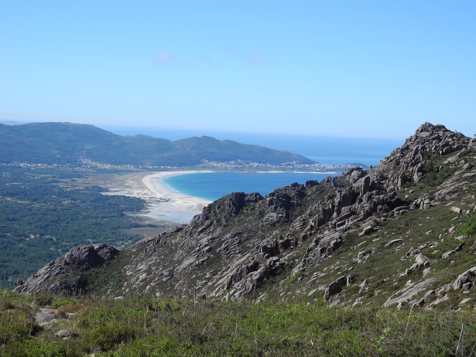 A TROTE COCHINERO: UN DÍA DE SENDERISMO: III SUBIDA AL MONTE PINDO