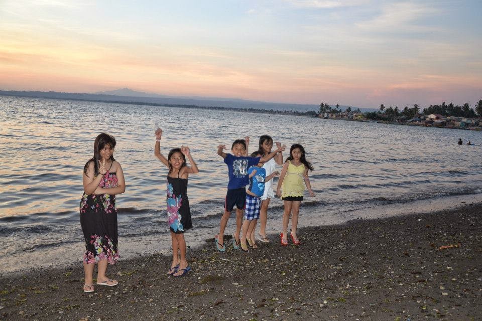 Mom'sHug LIFESTYLE ღ: Little Bridge Pool and Beach Resort.