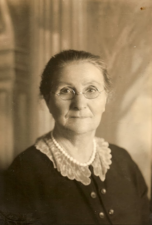 MORRIS-GAMMON FAMILY HISTORY: L. B. Morris & T. J. Gammon's Parents, etc.