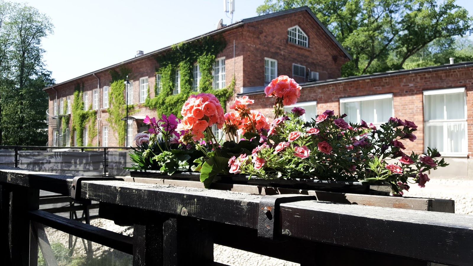 Idahhh Souvenirs: FISKARSIN RUUKKI JA MUSTIONLINNA - PÄIVÄRETKI ...