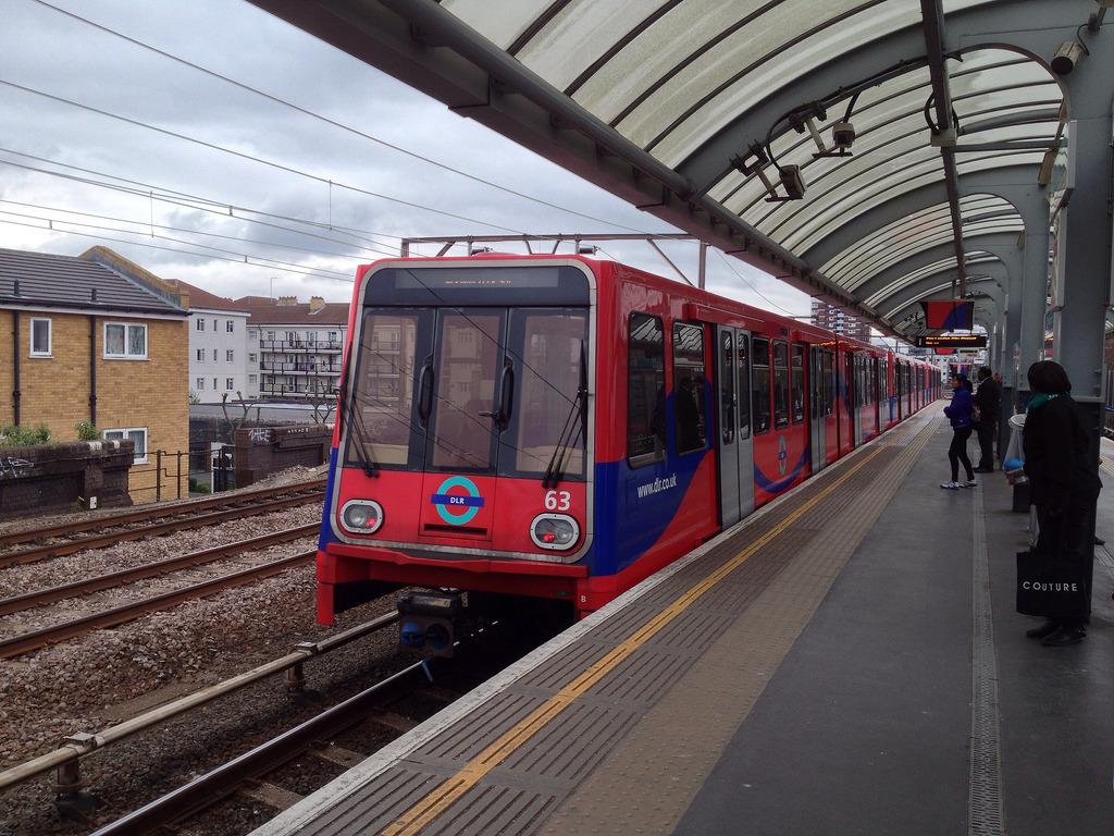 British Diesels and Electrics: Docklands Light Railway B90/B92/B2K Stock