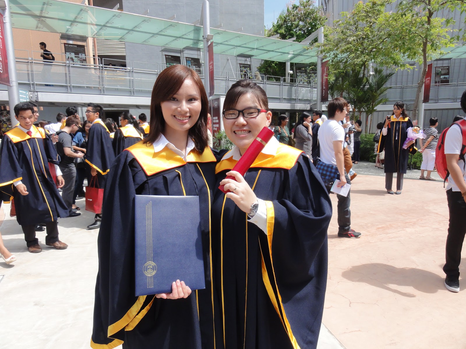 MinMinBeads: My Singapore Polytechnic Graduation on 24 May 2012