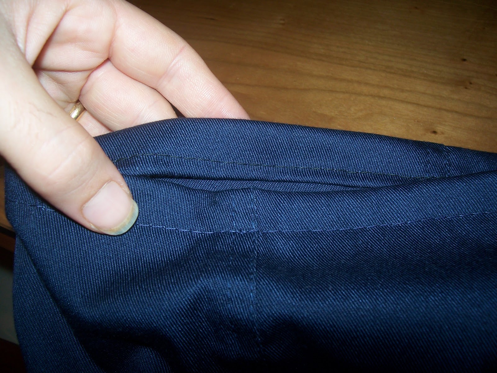 L'Angolo Creativo di Lucy: L'orlo dei Jeans in 5 minuti