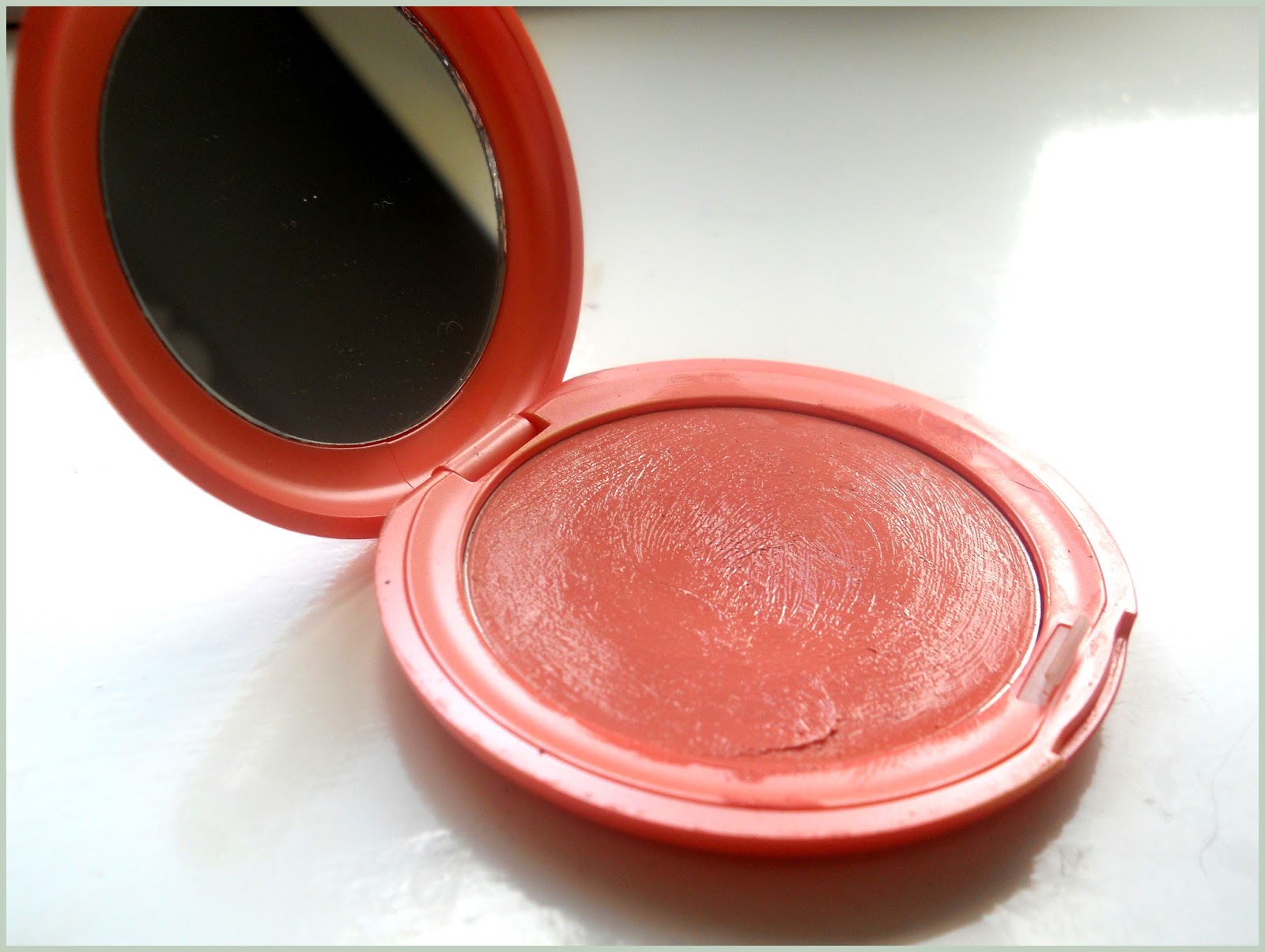 Beauty Bucket List: Stila Convertible Color in Gerbera | Review and Swatch
