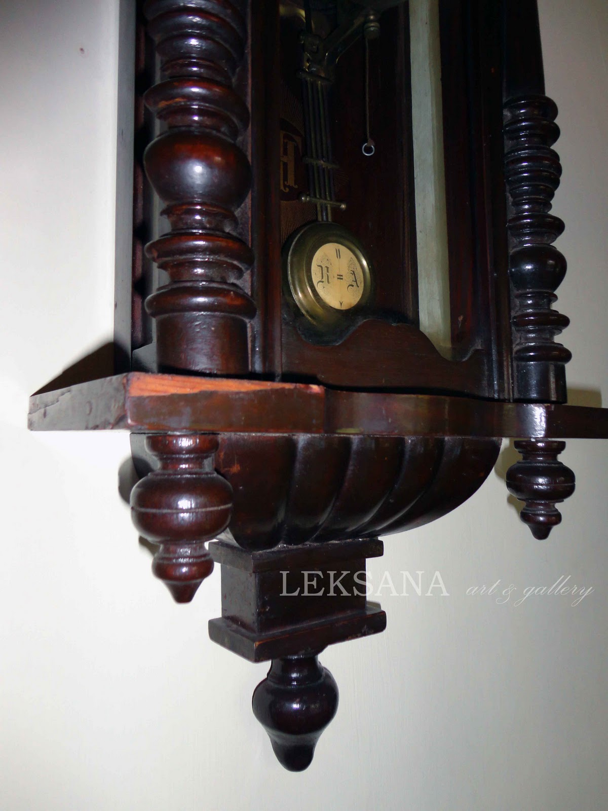 LEKSANA art: JAM DINDING RA ANTIK