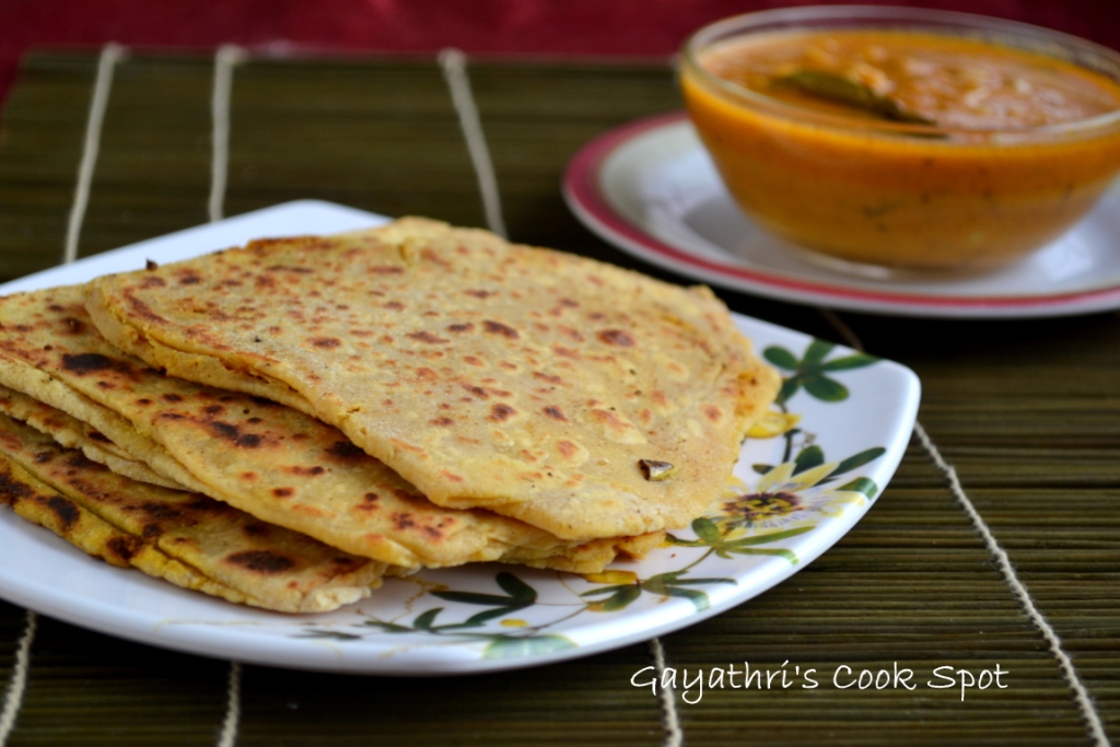 Gayathri's Cook Spot: Besan Ki Masala Roti