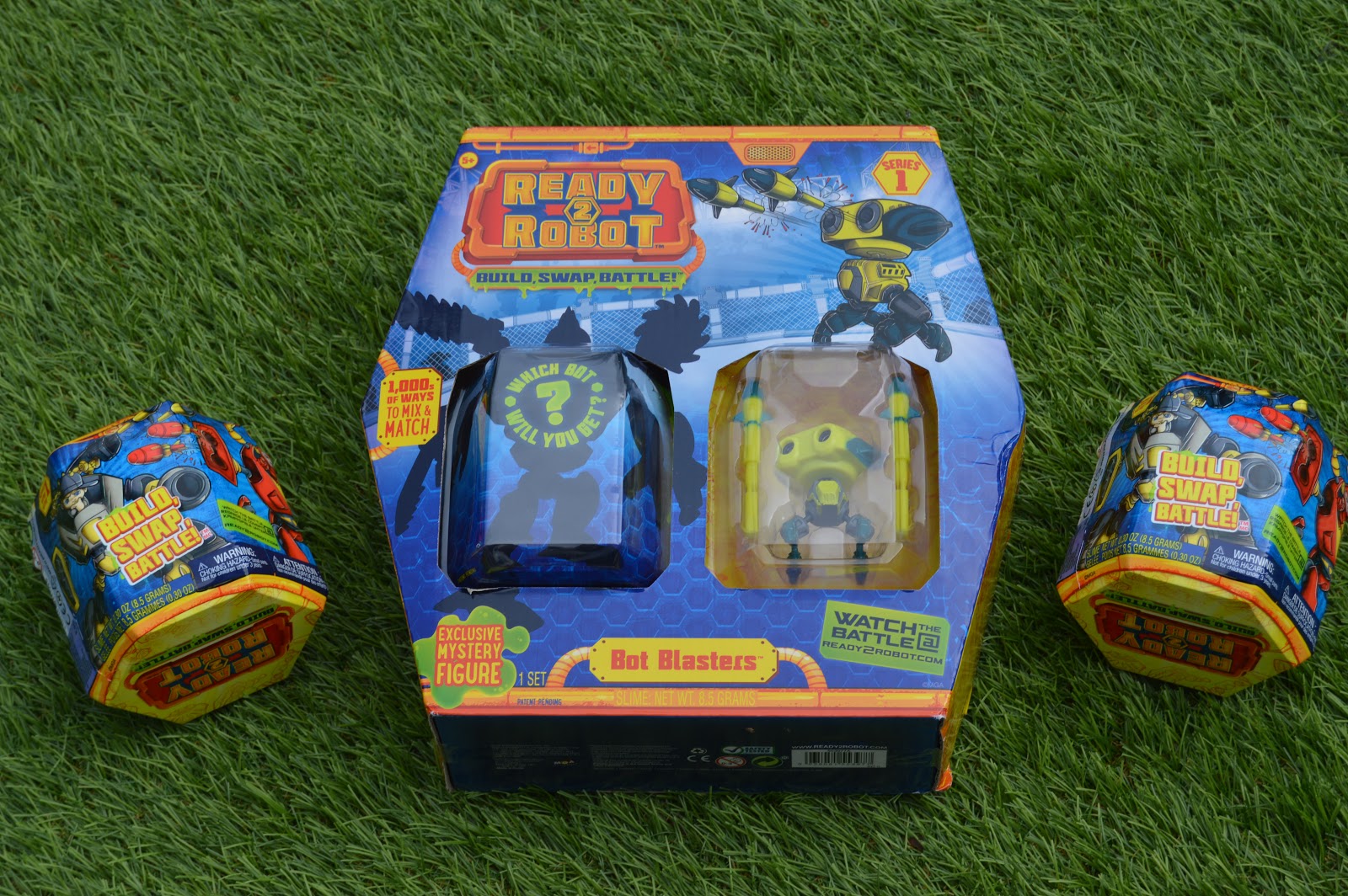 Playdays and Runways: Review | Ready 2 Robot