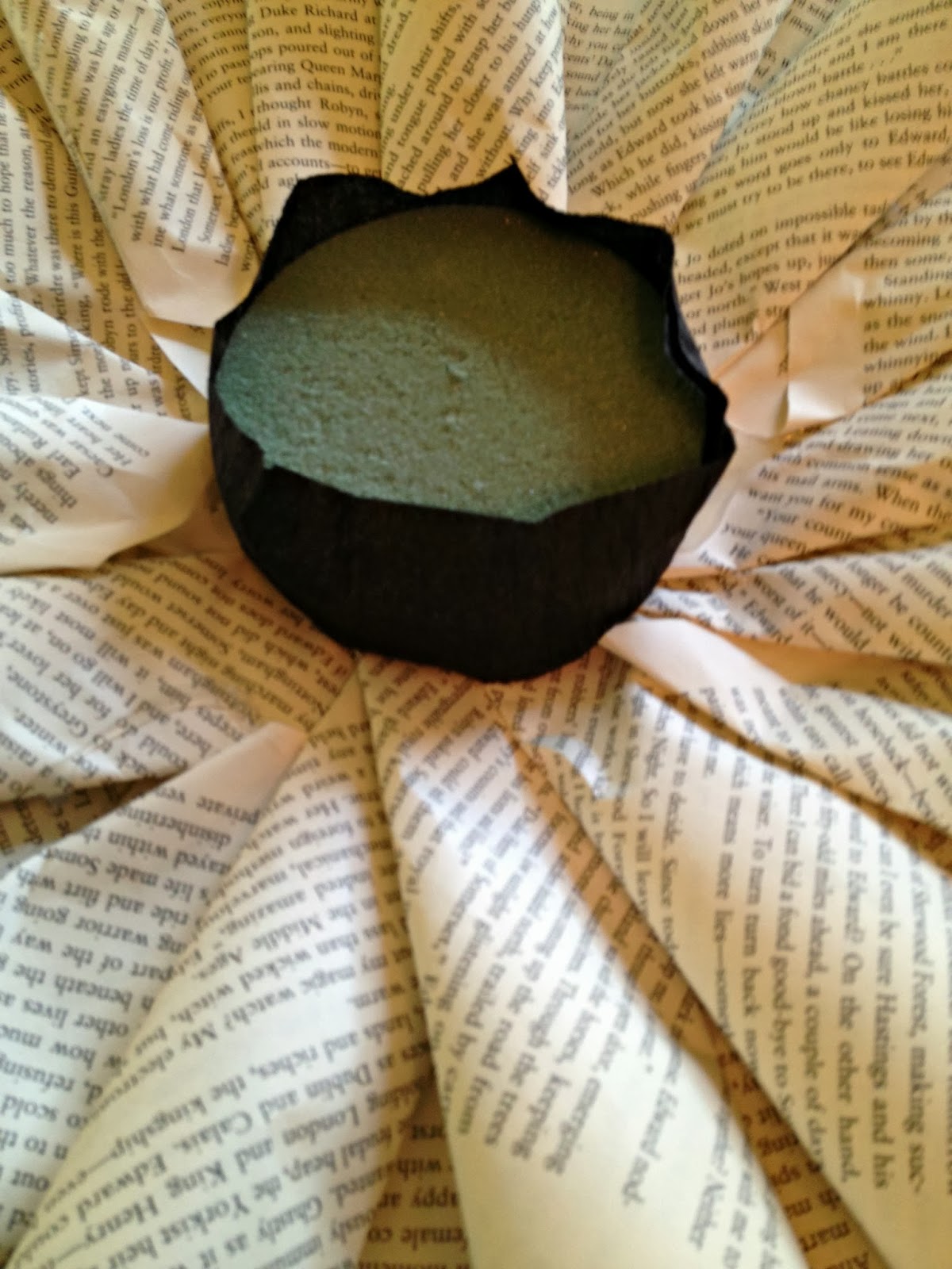 Crafty in Crosby: Halloween Paper Wreath