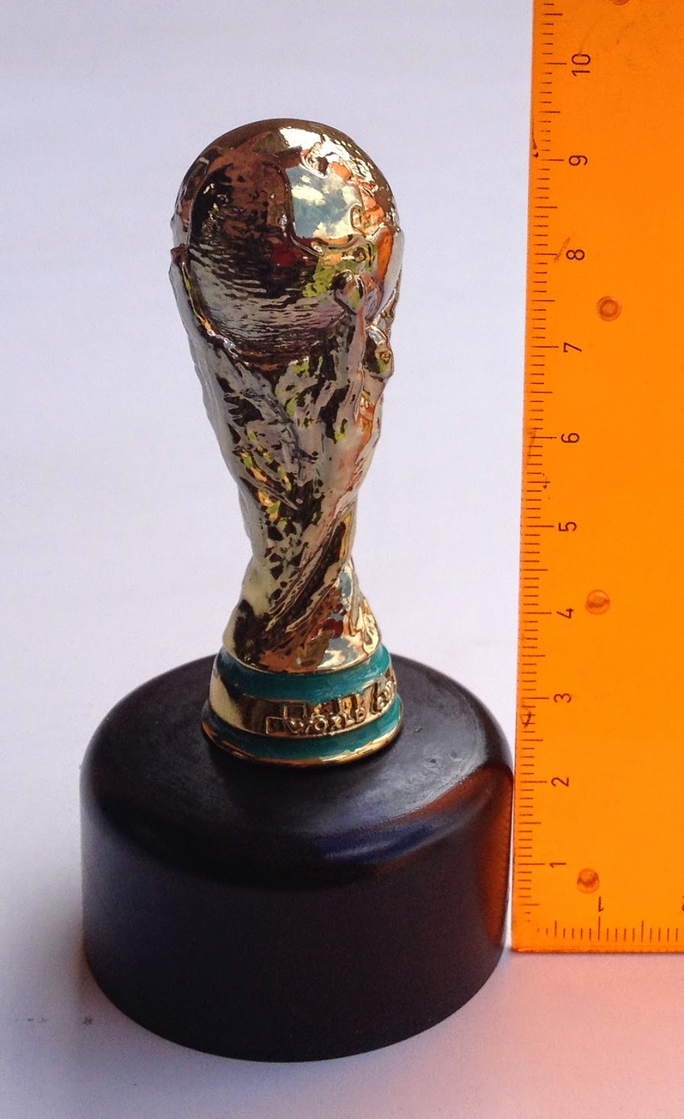 Trofeos, joyas y adornos: Mini trofeo Copa del Mundo de Futbol