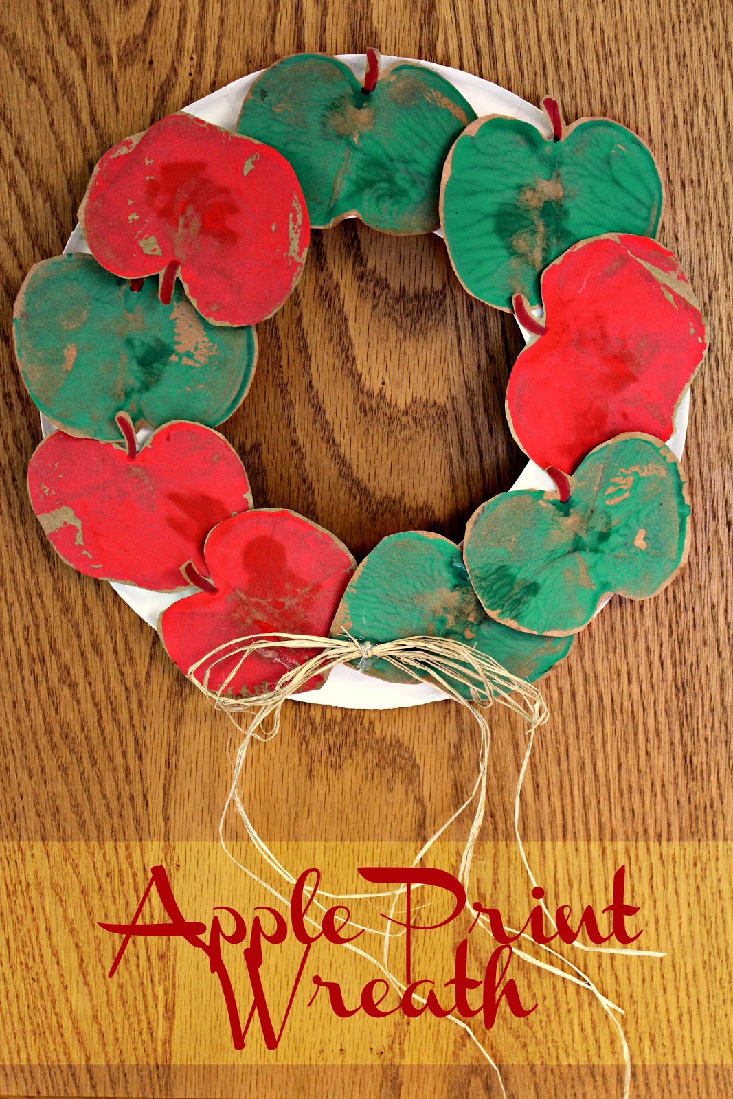 Moments of Mommyhood: Apple Print Wreath