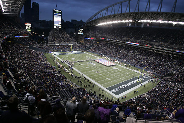 CenturyLink Field Atmosphere - UW Dawg Pound
