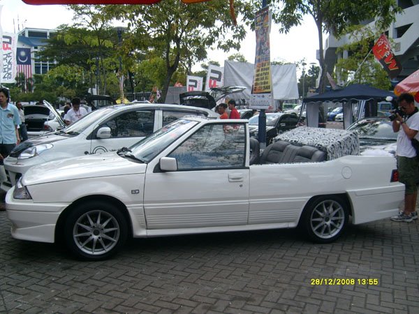 Licence to Speed - For Malaysian Automotive: 1990s Proton Saga ...