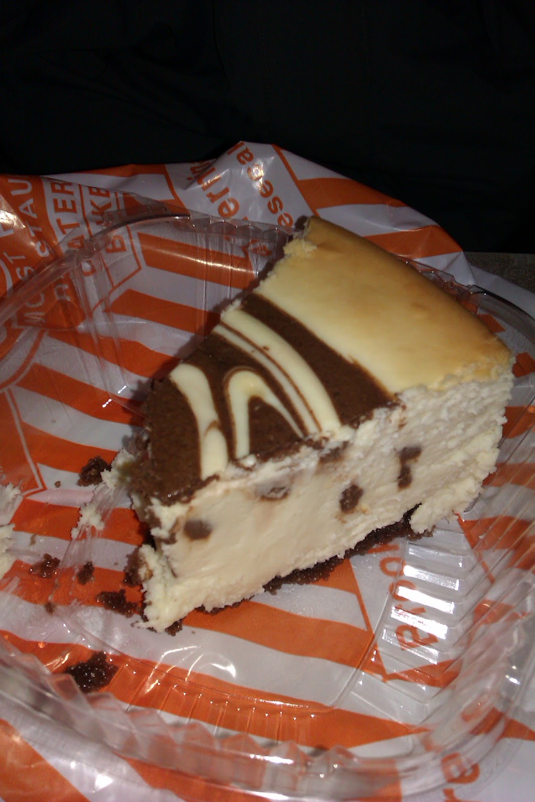 Visions of a Burger: NYC Dessert at Juniors for Devils Cheesecake