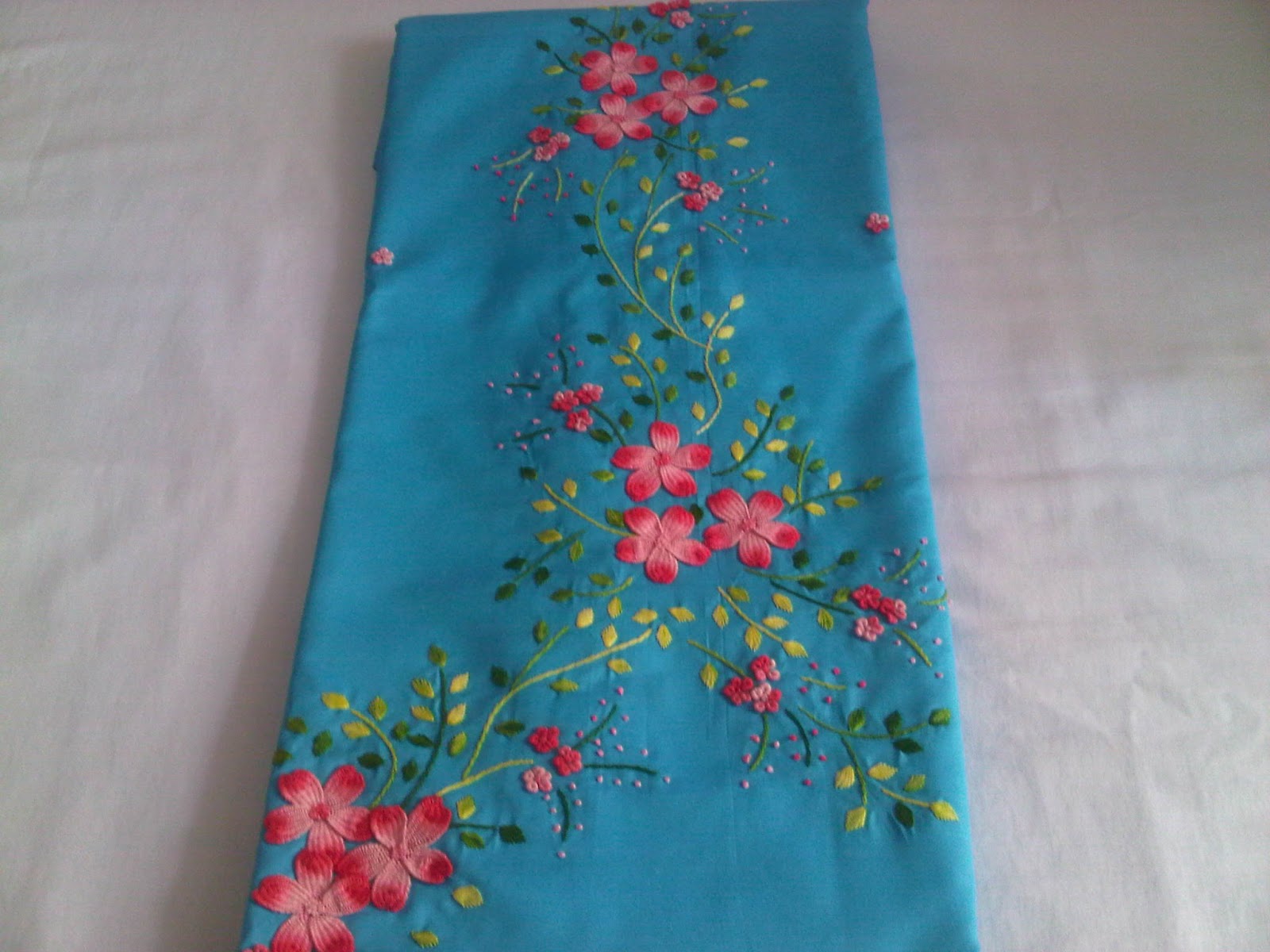 Eksklusif Kain Sulam Bunga Timbul West Sumatera: Kain Sulam Bunga ...