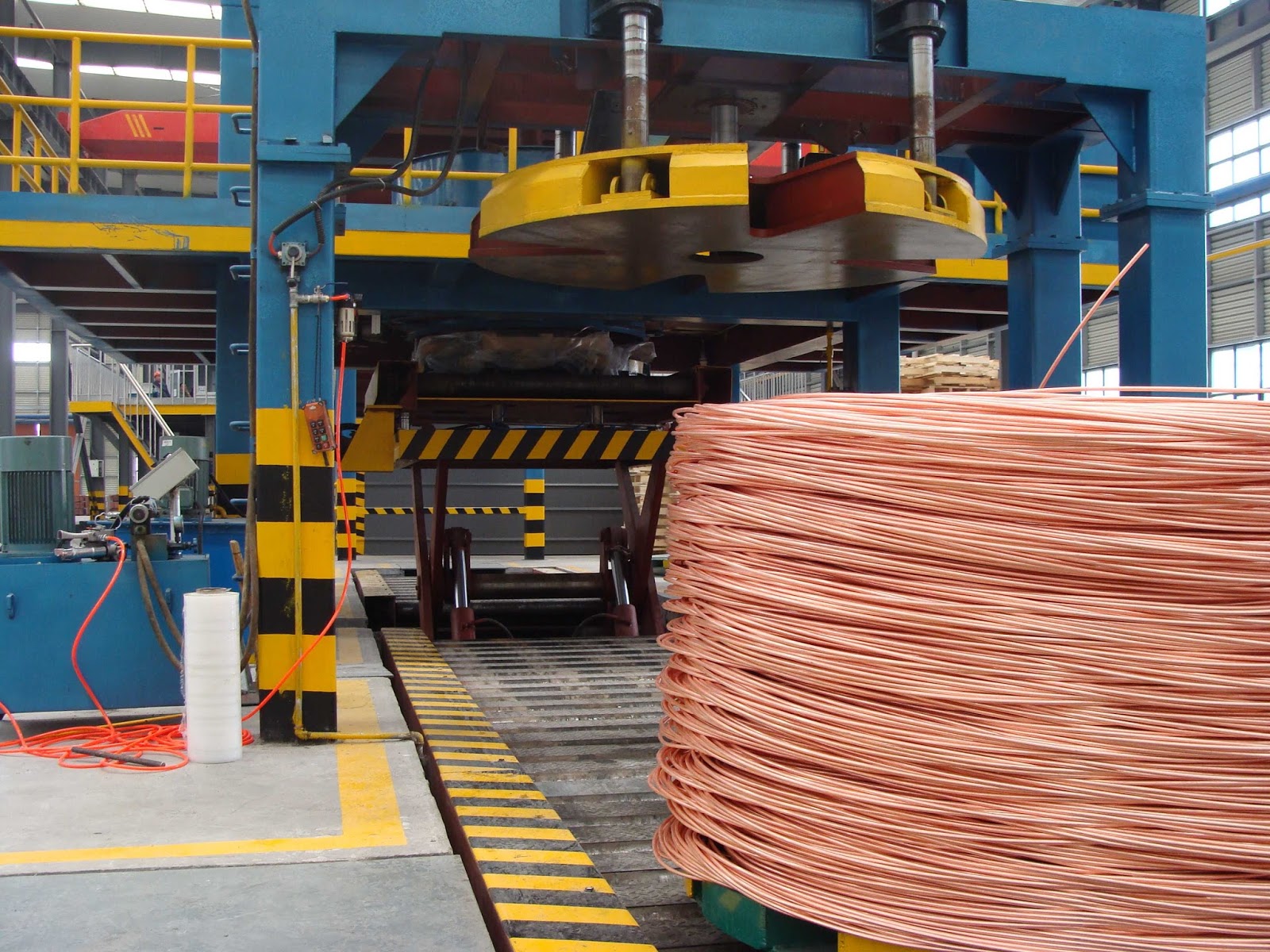 COPPER ROD CONTINUOUS CASTING AND ROLLING MACHINE