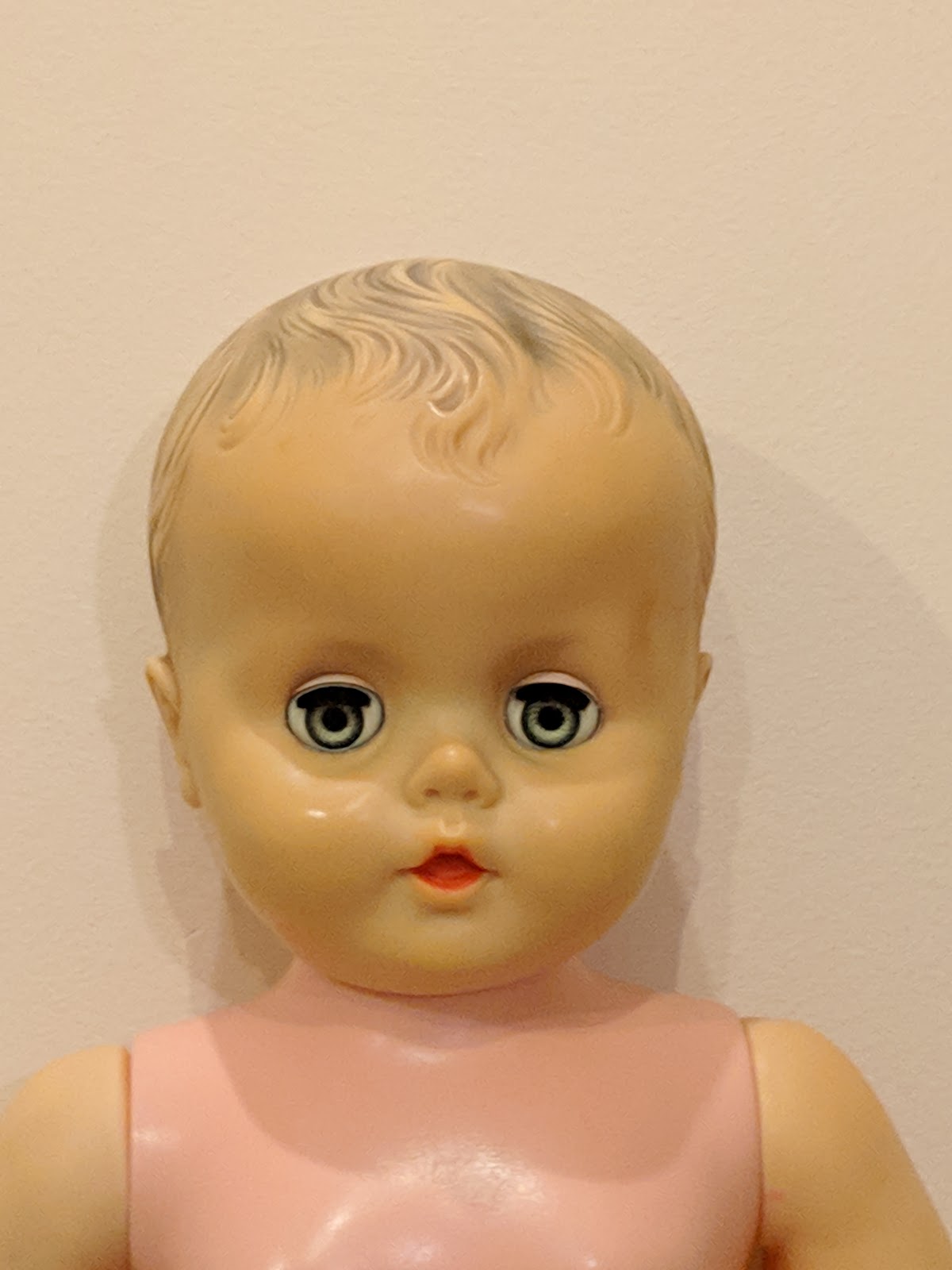 The Adventures of a Doll Doctor in Canada : Vintage doll eye troubles