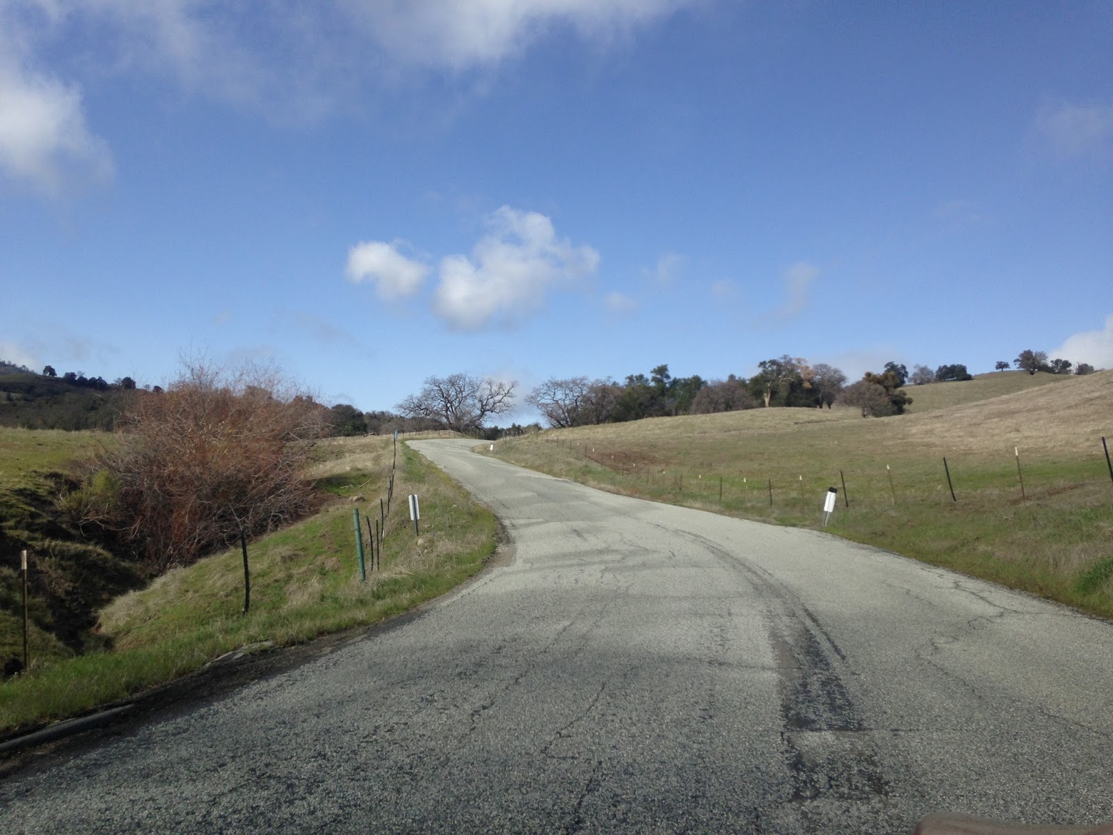 Signed County Route G16 (US 101 west to G20)