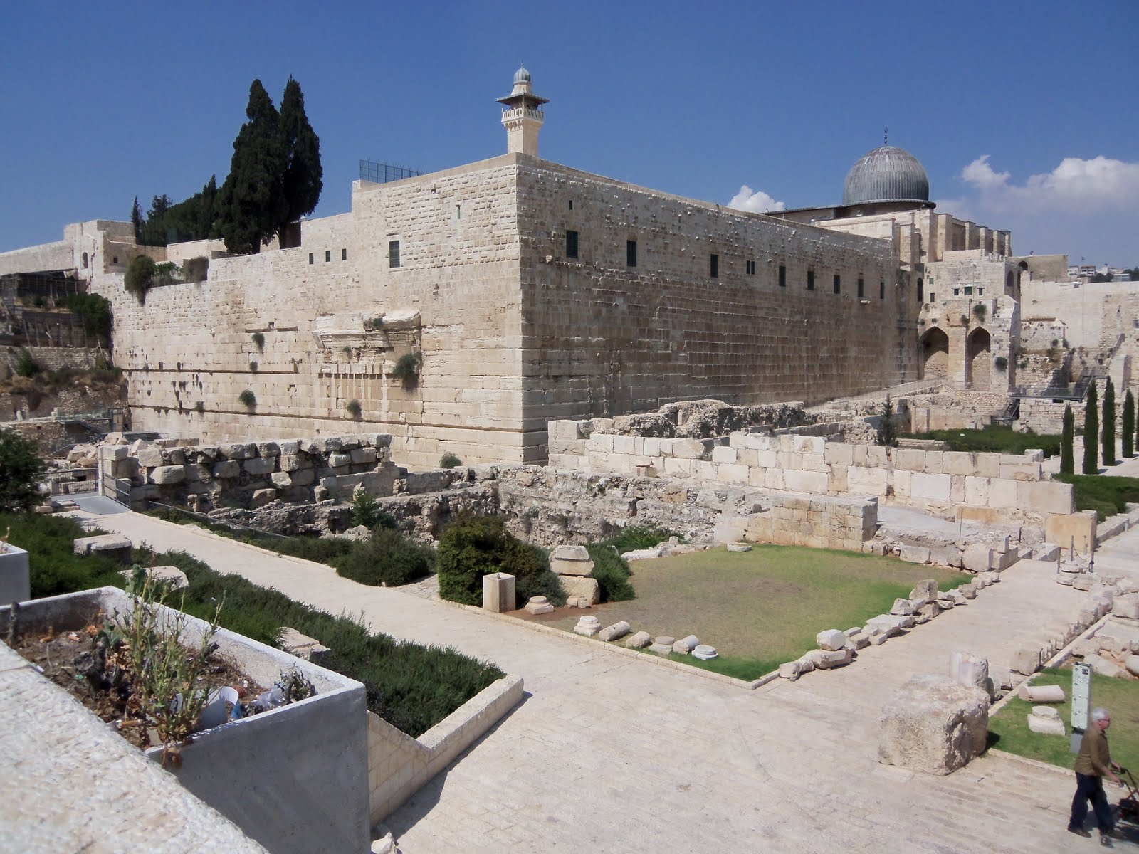 Following the Footsteps of Our Lord: Some pictures (James Renna)