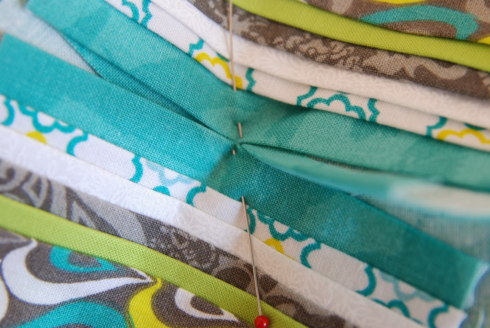 easypatchwork with Karen Ackva: 5 tips for better fancy folded stars