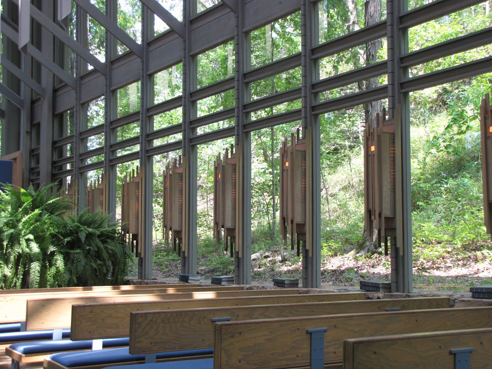 Granny Mountain: Thorncrown Chapel