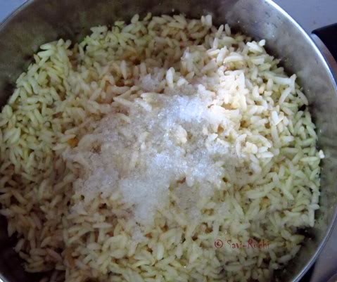 Savi-Ruchi: Mandakki Oggarane / Spicy puffed rice: Beginner Series