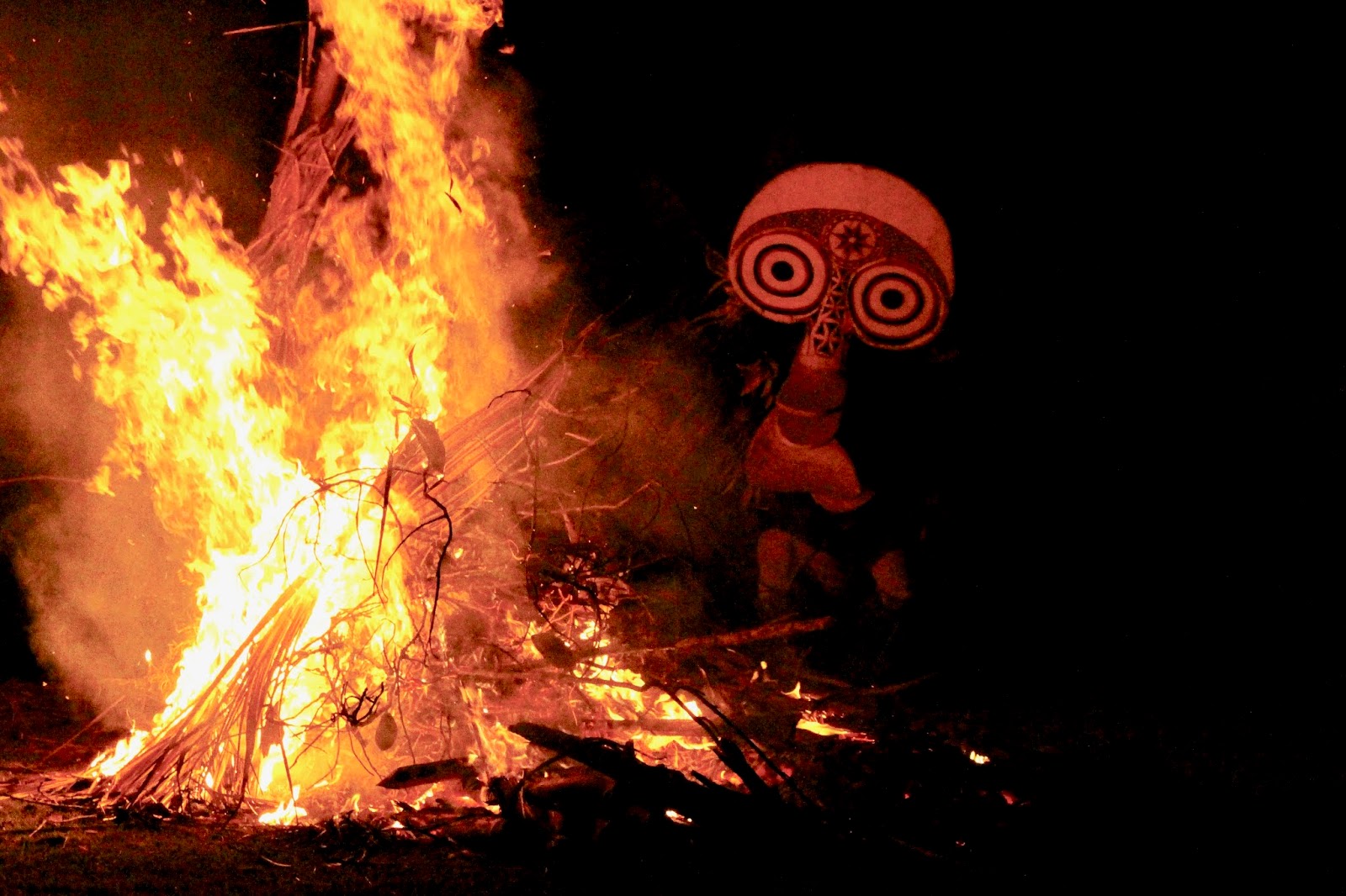 A Guide To PNG's Sacred Baining Fire Dance - Rabaul - Vikingess Voyages