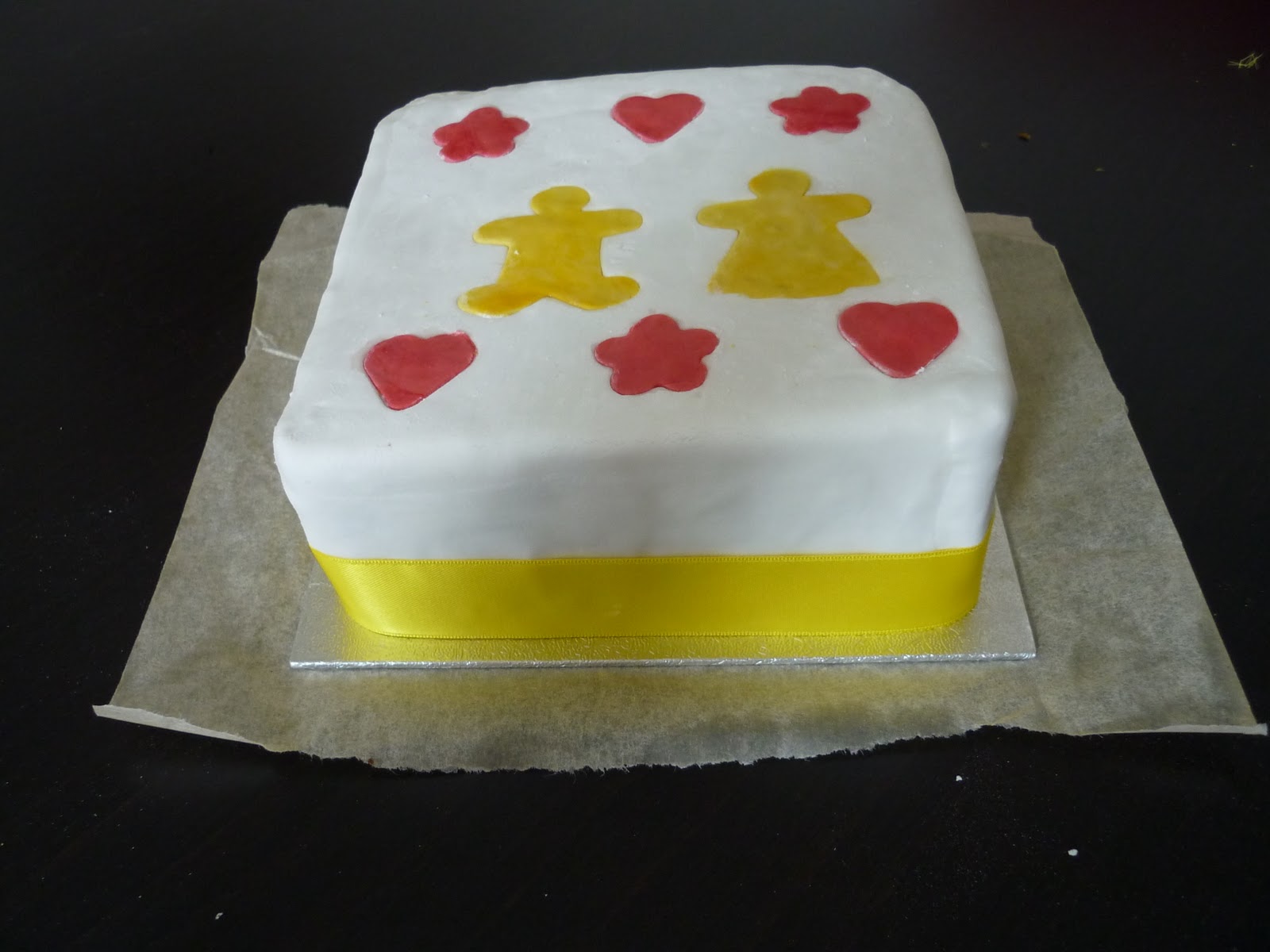 Marzipan's Cakes: Another bigger cake, 26/3/11