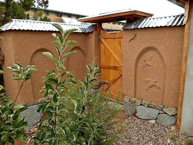 Alt. Build Blog: Building An Adobe Wall: #7 One year On And A Companion ...