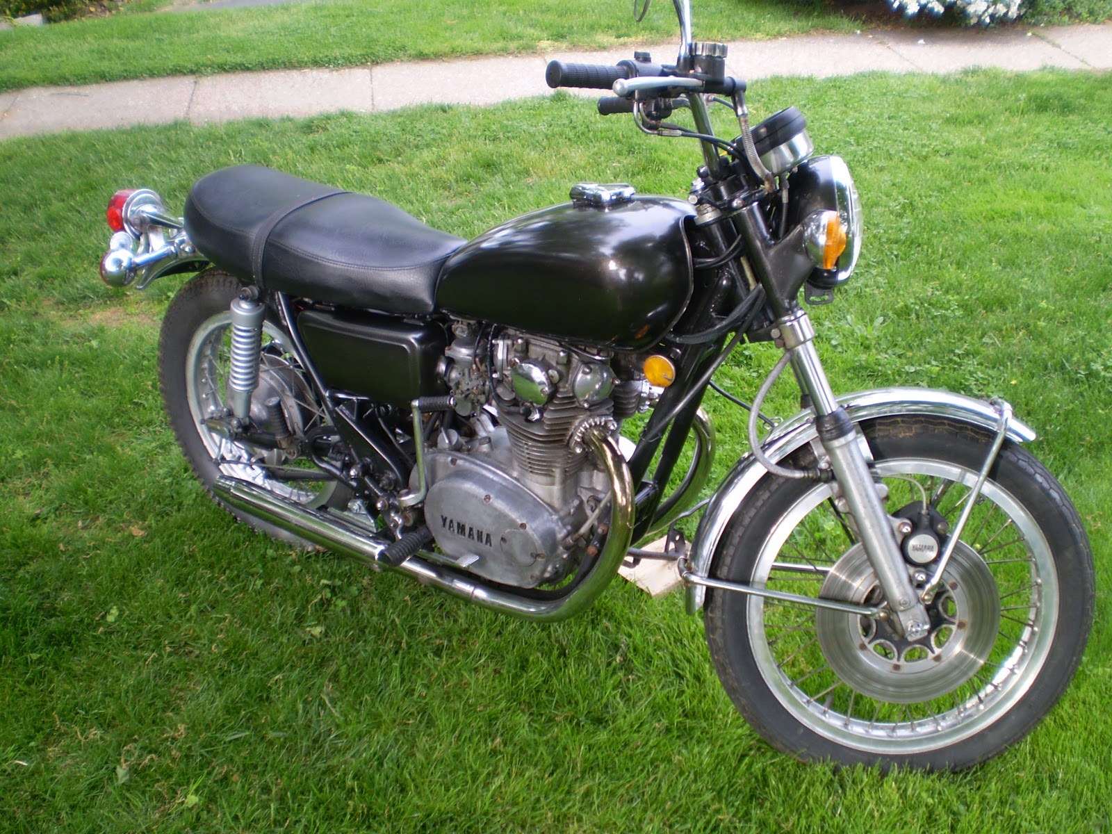 small garage: 1974 Yamaha tx650
