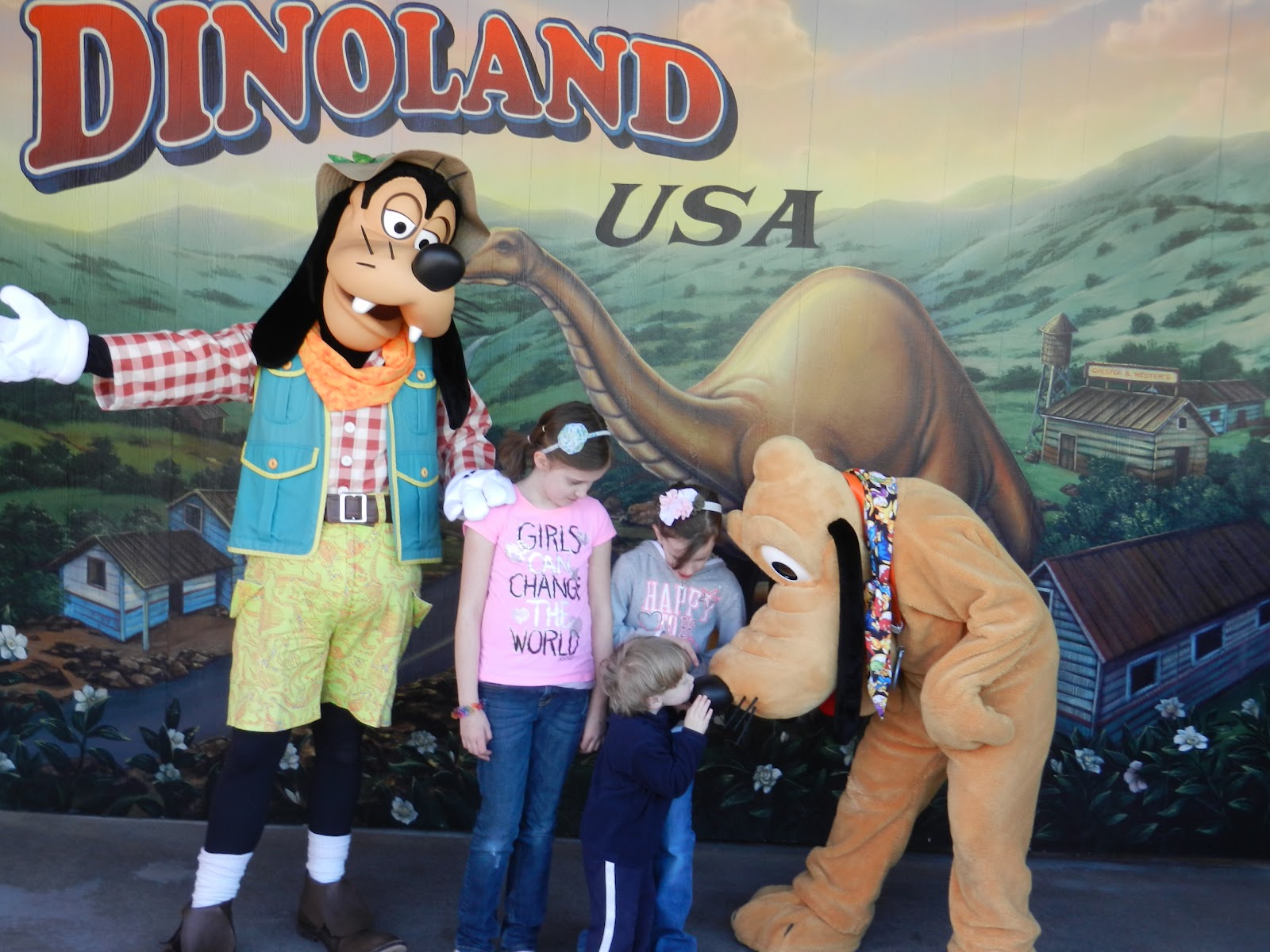 NANA DIANA TAKES A BREAK: The Many Faces Of Dizzy World