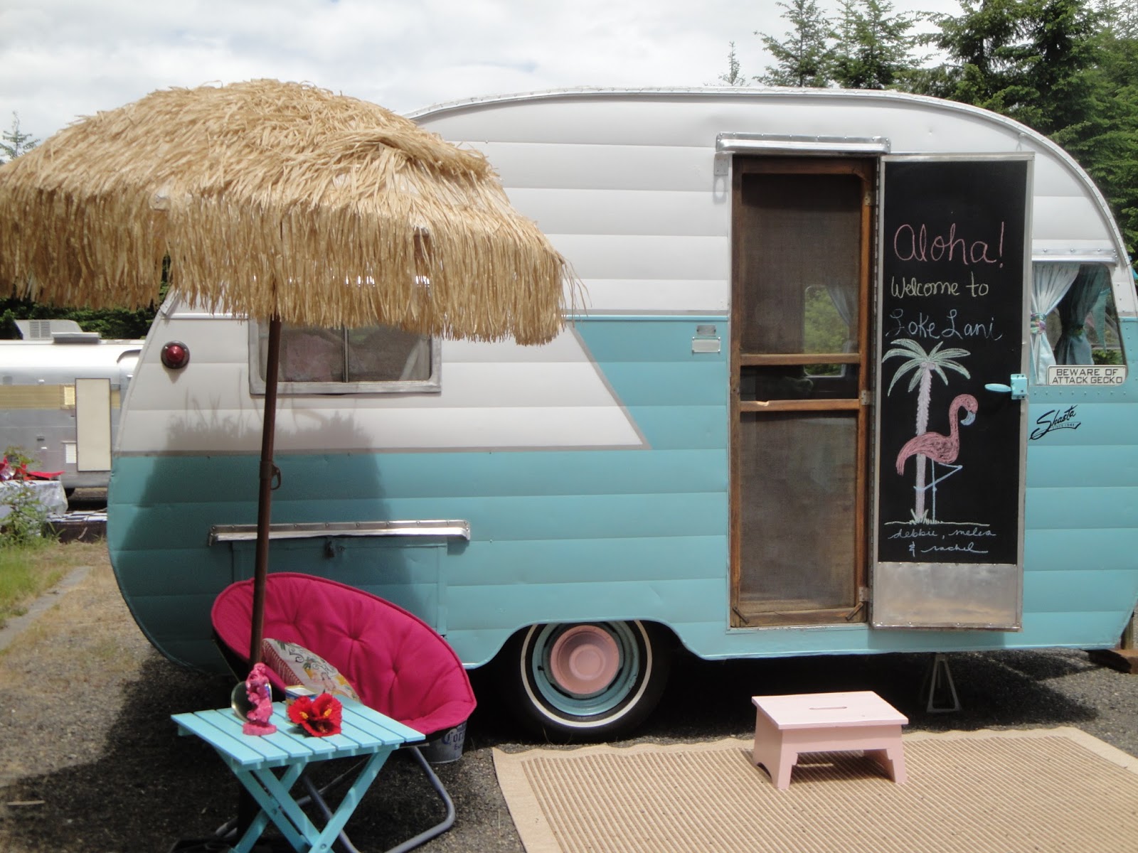 La Dee Dah, My Vintage Trailer and Other Obsessions: International ...