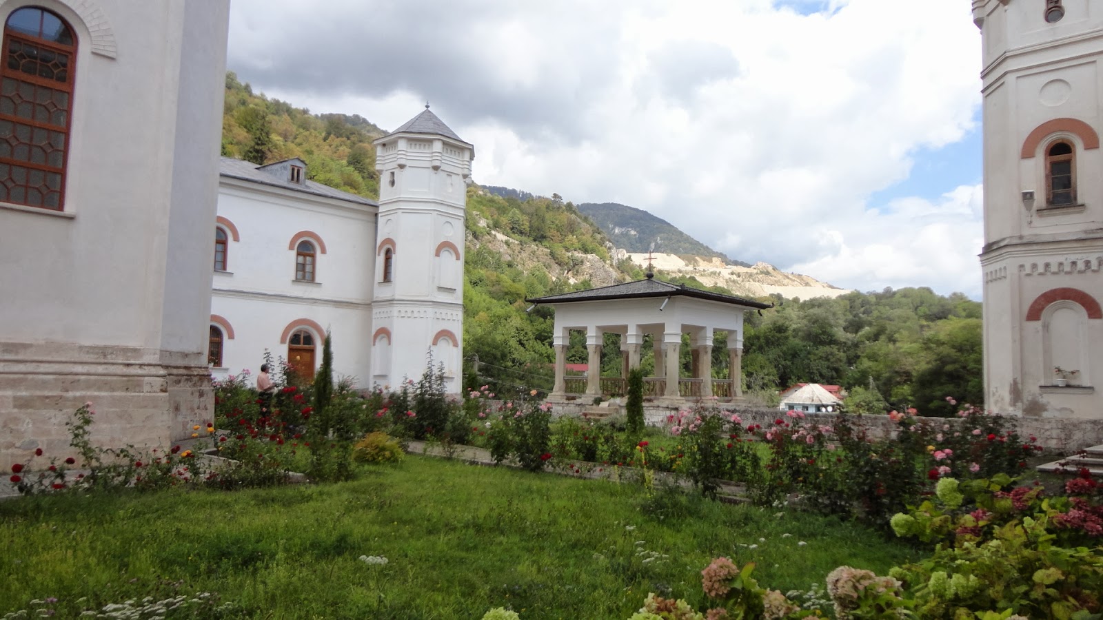 MAICA DOMNULUI: PELERINAJ 2013-MANASTIREA BISTRITA -VALCEA