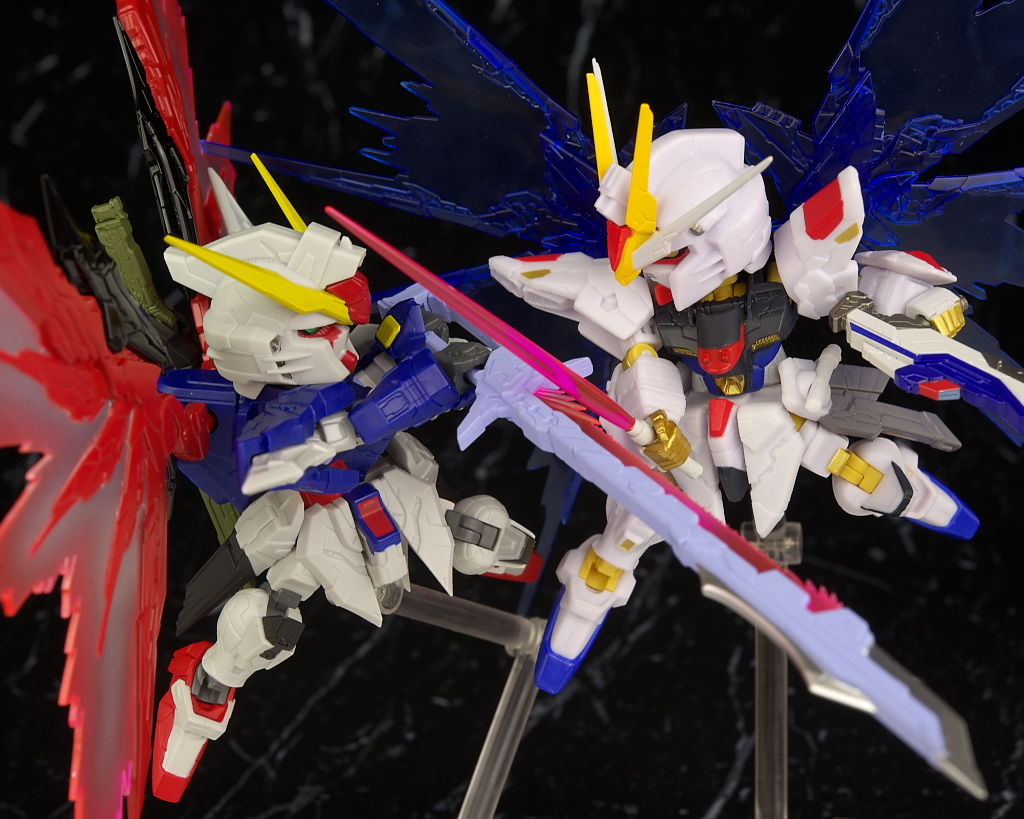 Destiny Gundam Vs Strike Freedom Gundam