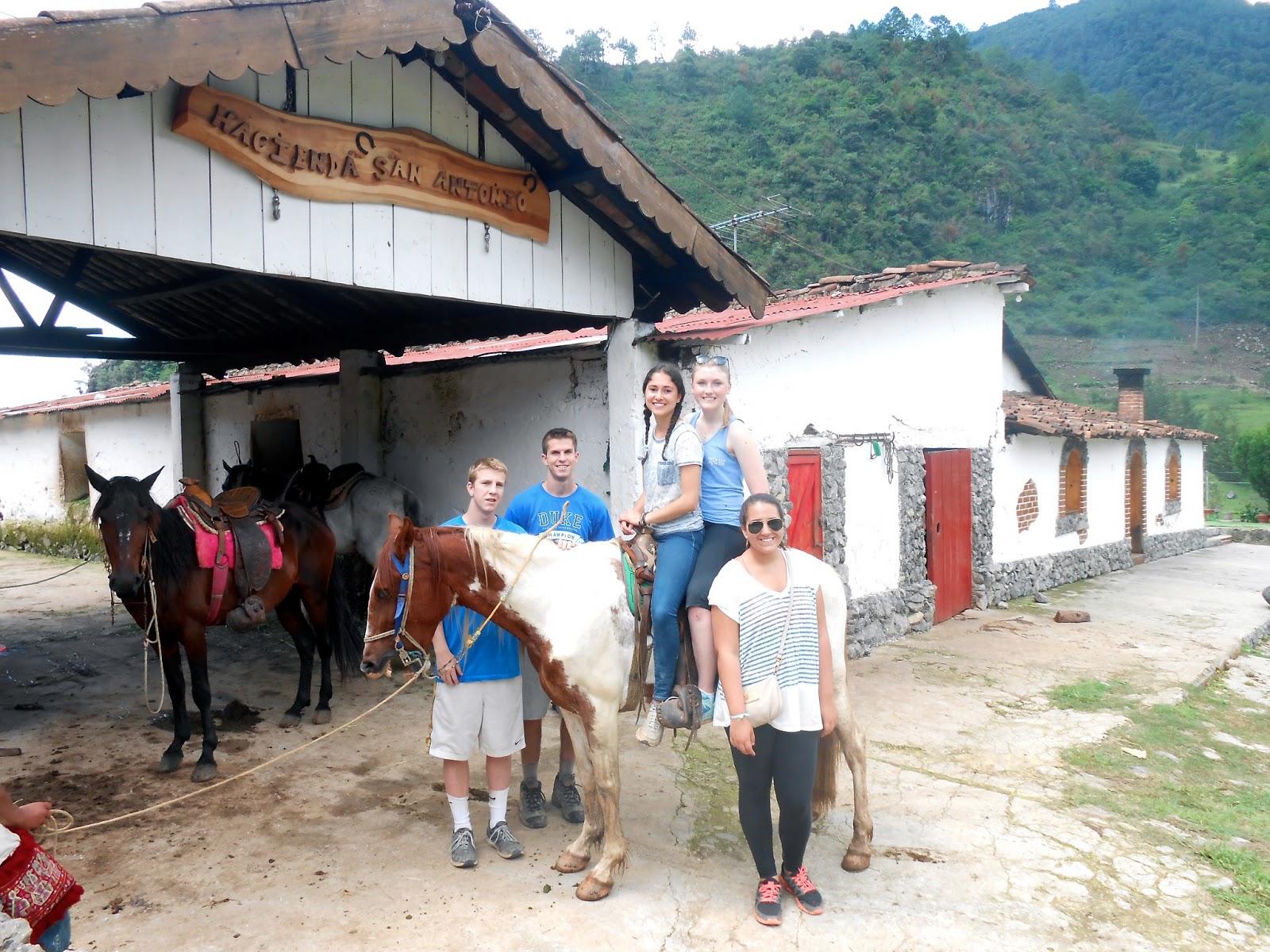My Summer in Guatemala : Acul: Horseback riding, hiking, and weaving