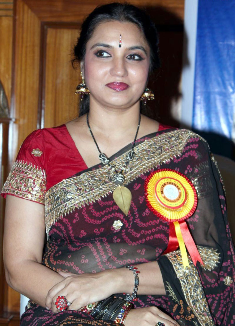 Suganya Latest Images | Tamil Movie Posters Images Actress Actors ...