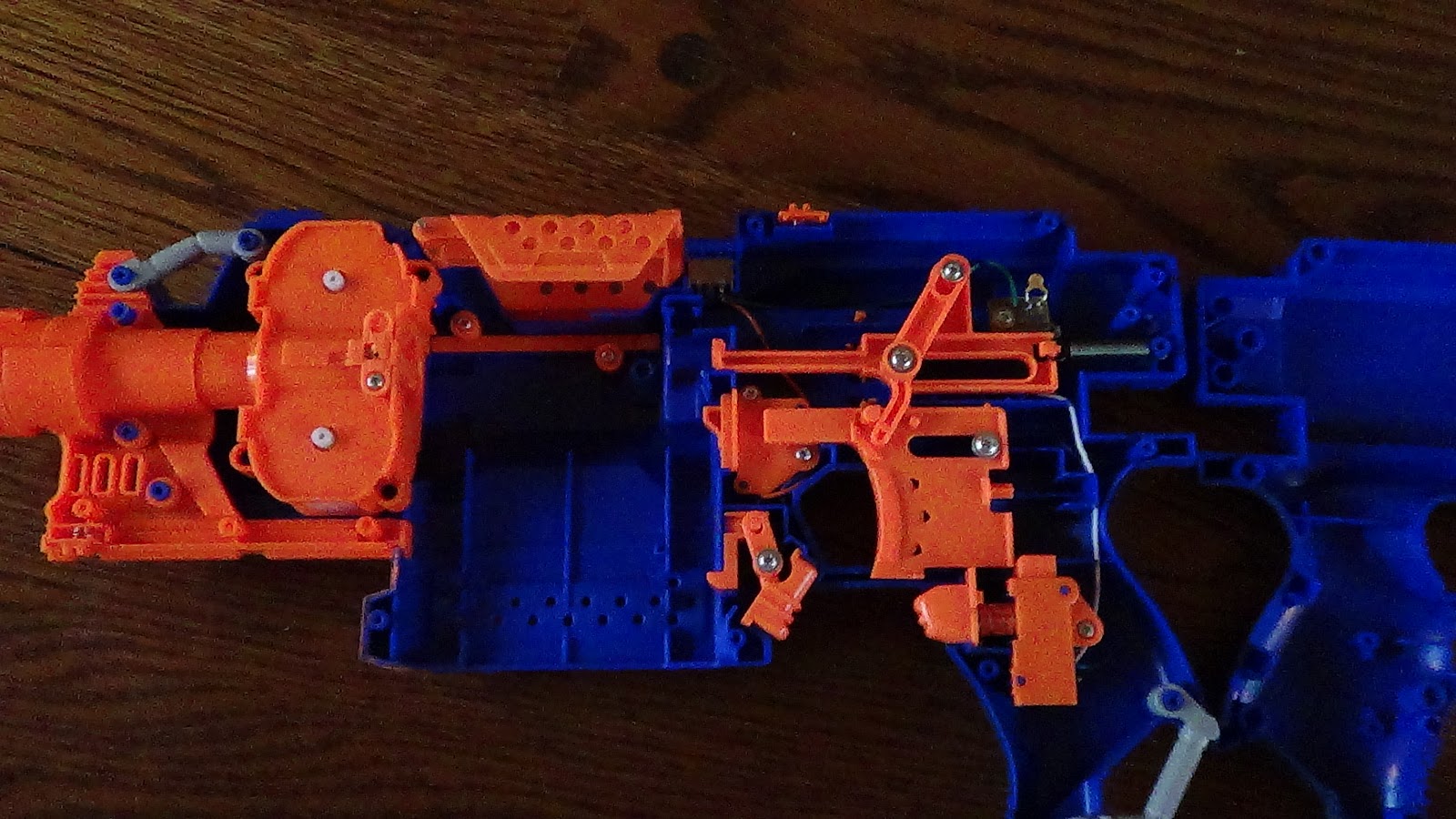 Fly Nerf: The Blog'O Nerf: Very Simple Stryfe Mod