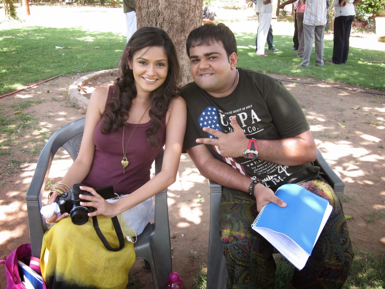 BOLLYWOOD AAINA : Grand Premier Anand Doshi's Gujarati film 'Happy ...