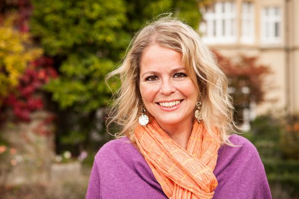 LeseBlick: [Rezension] Die Reise der Amy Snow