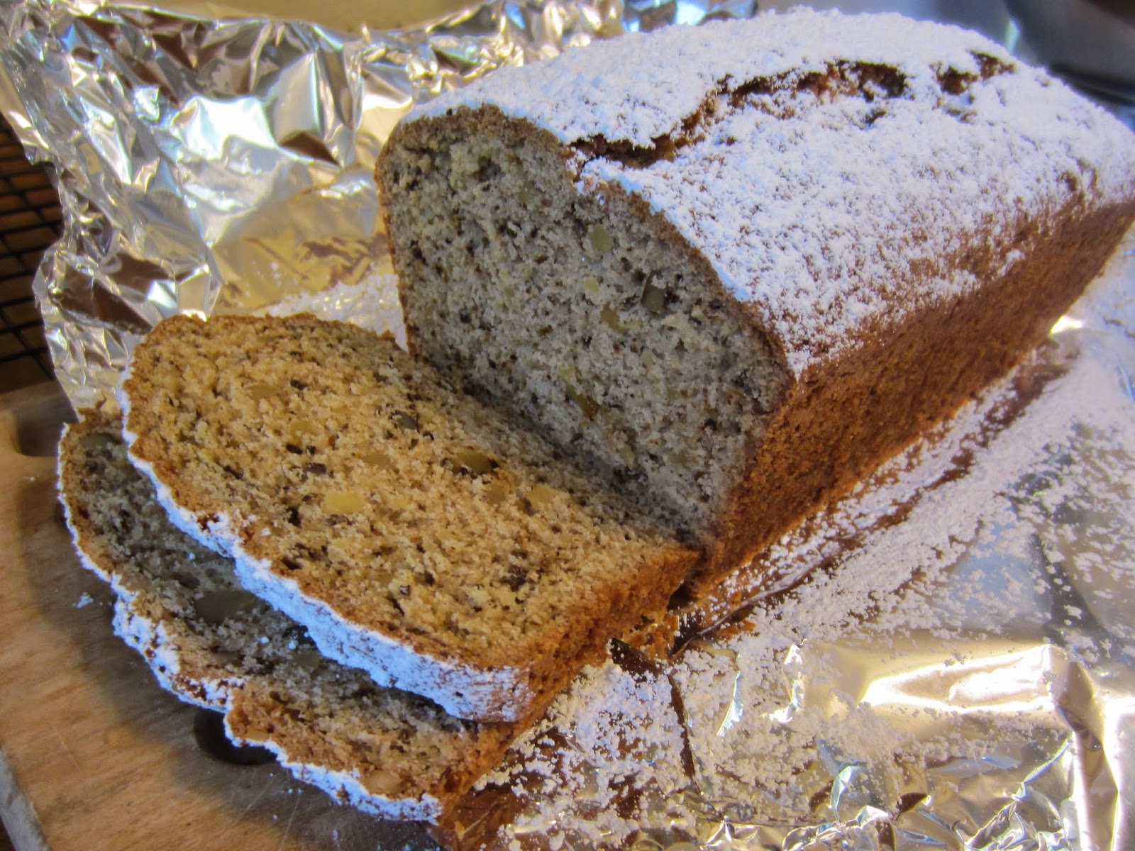 My Patchwork Quilt: APPLESAUCE NUT BREAD