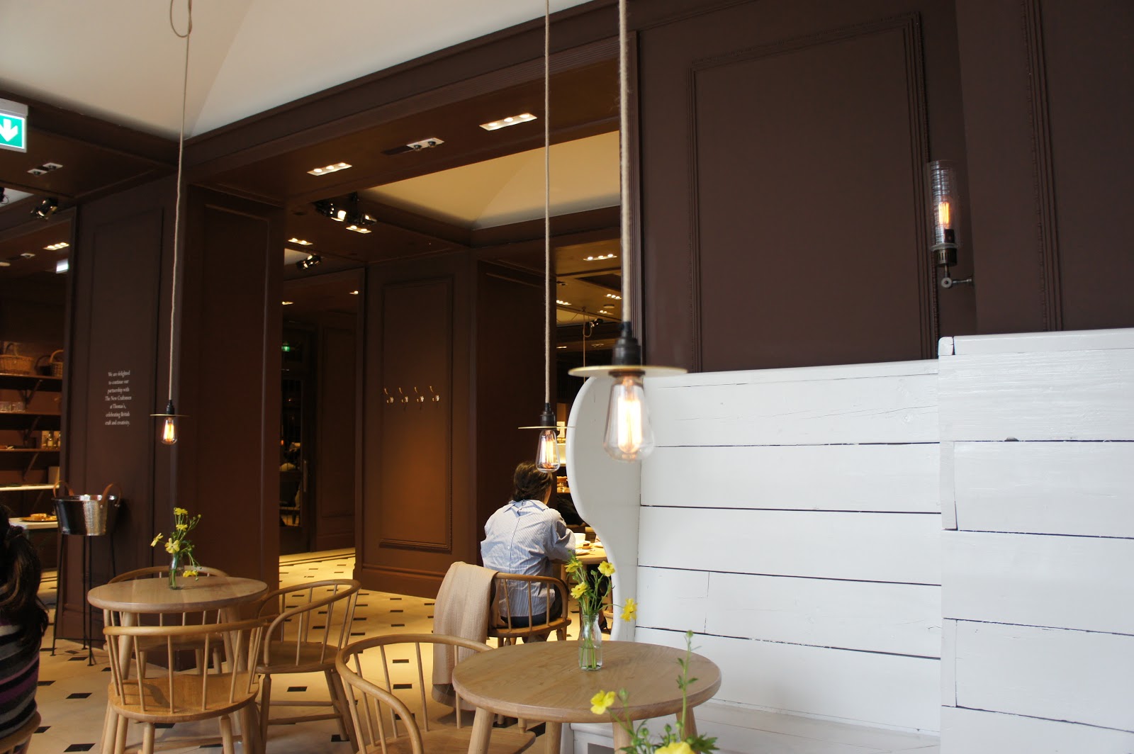 Primrose Gardens: バーバリー・トーマス・カフェ・ロンドン / Thomas' Cafe