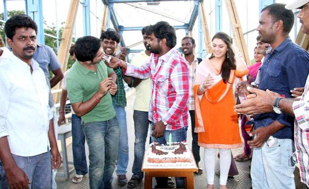 Vaalu Director Vijay Chander Birthday Celebration Images - Wallwoods