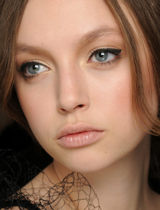 We MakeUp: A look at fall 2011 makeup trends