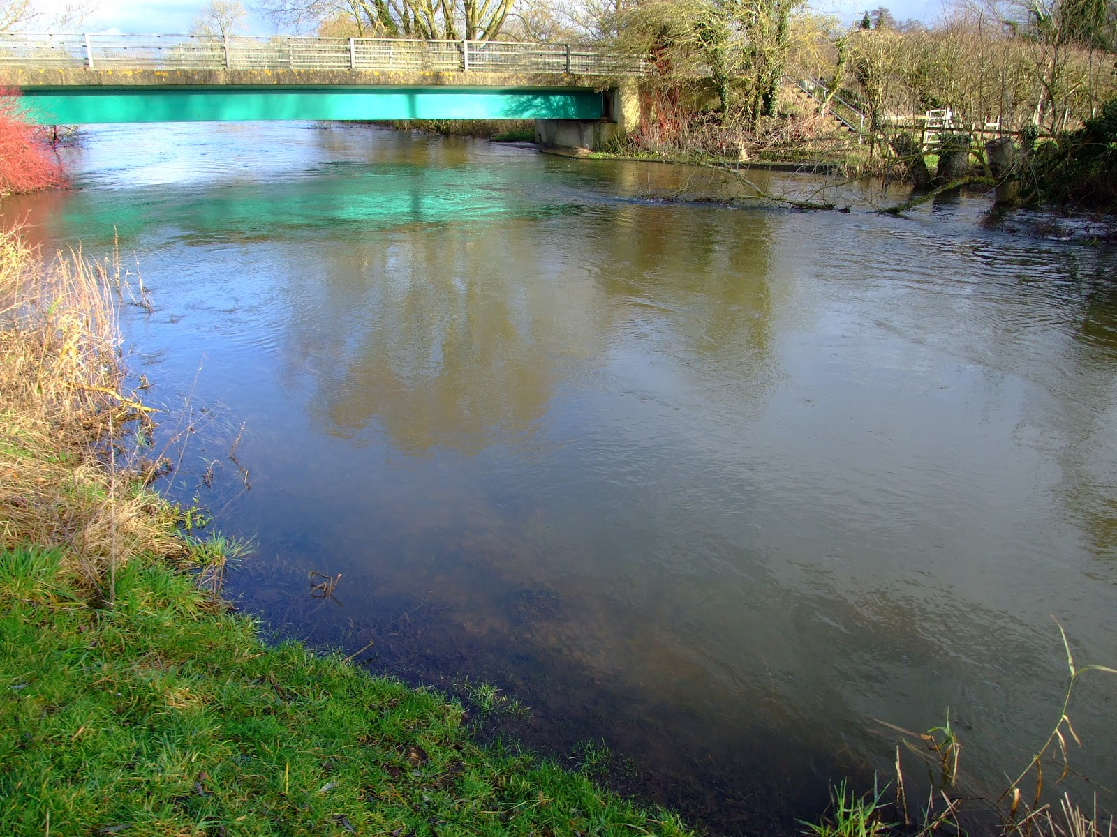 Canoeing and Kayaking on The River Kennet: Water levels up and down the ...