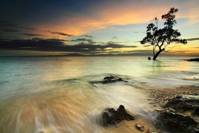The twilight Slows in Paradiso Beach, Sabang | Toward Indonesia