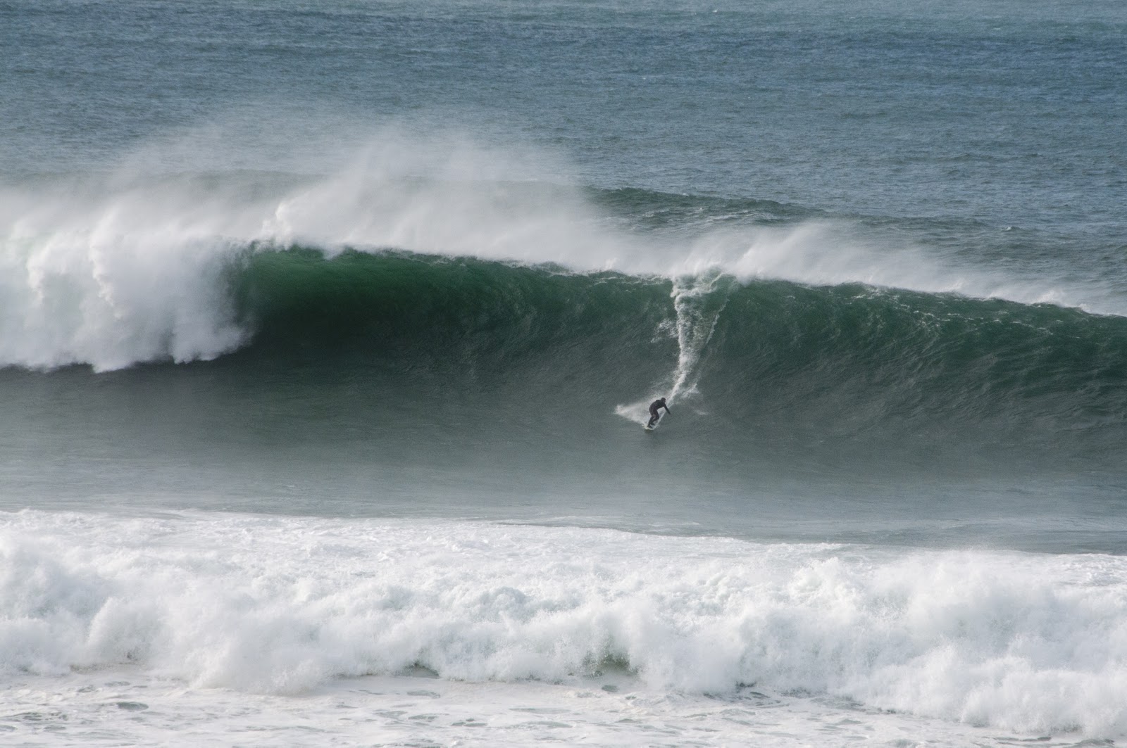 Photobrook Photography: Cribbar Newquay goes off, Tow in surfing on ...
