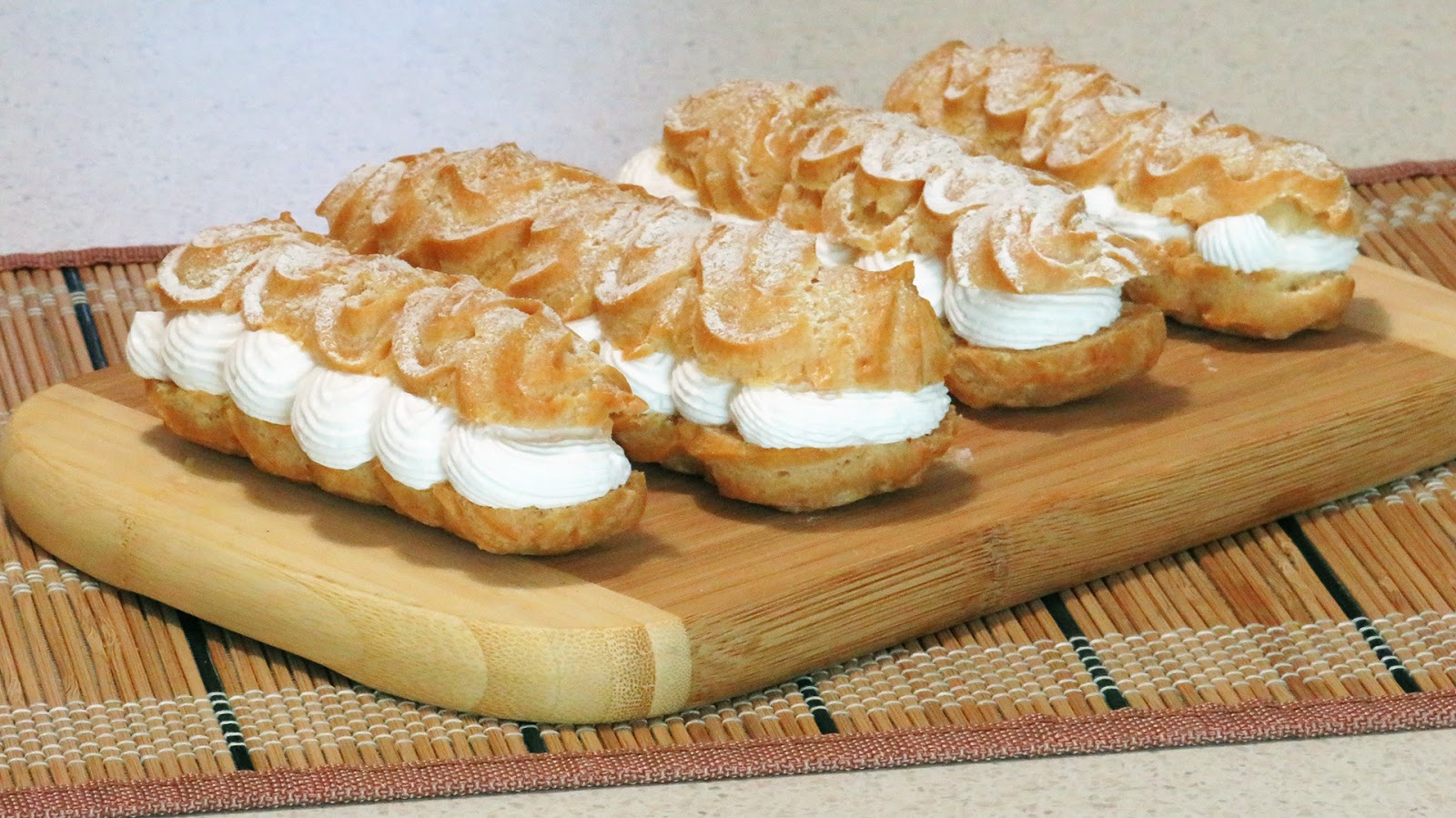 Eclere cu Frisca - Reteta video