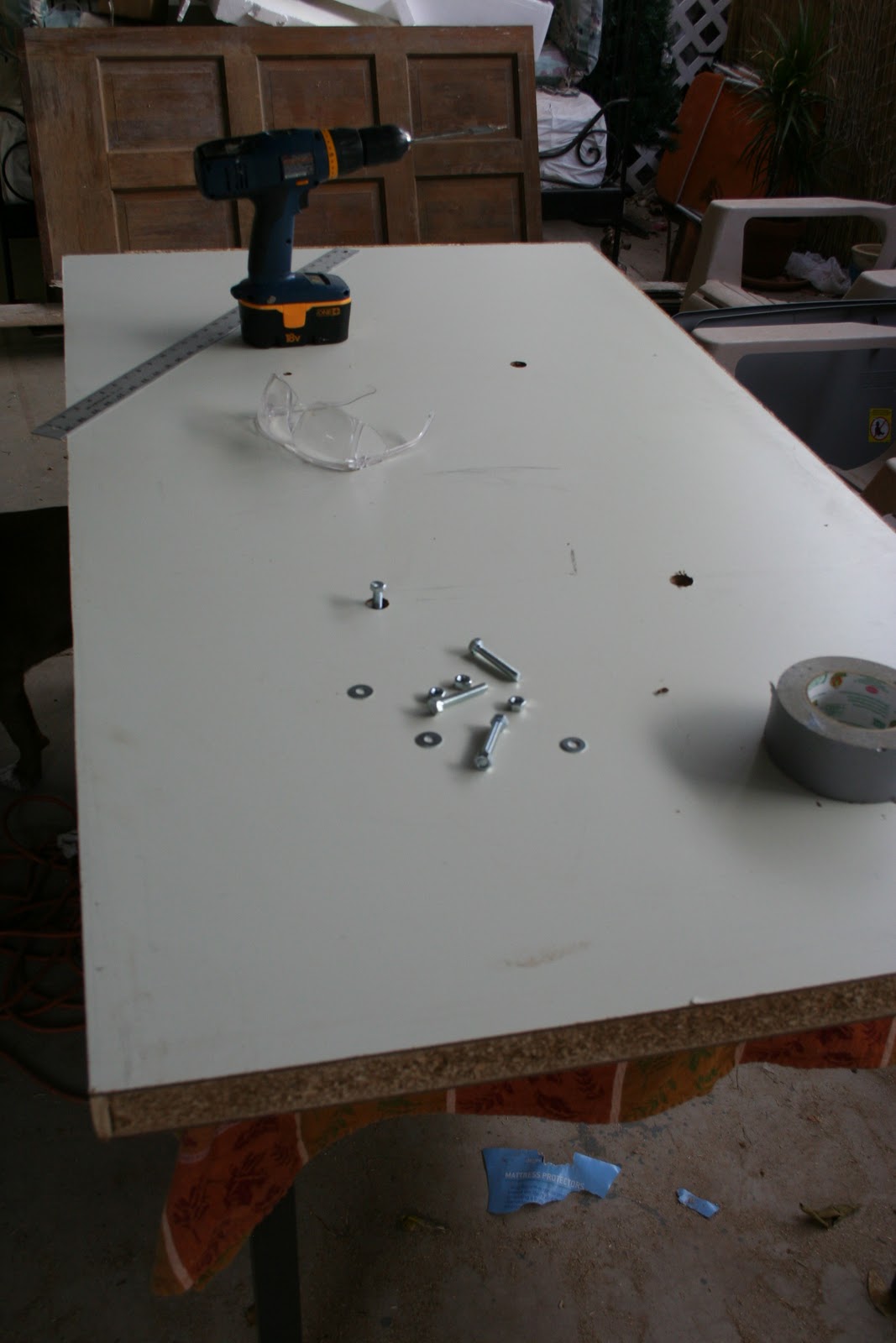 "Bee"ing Creative: Handmade Dining Table