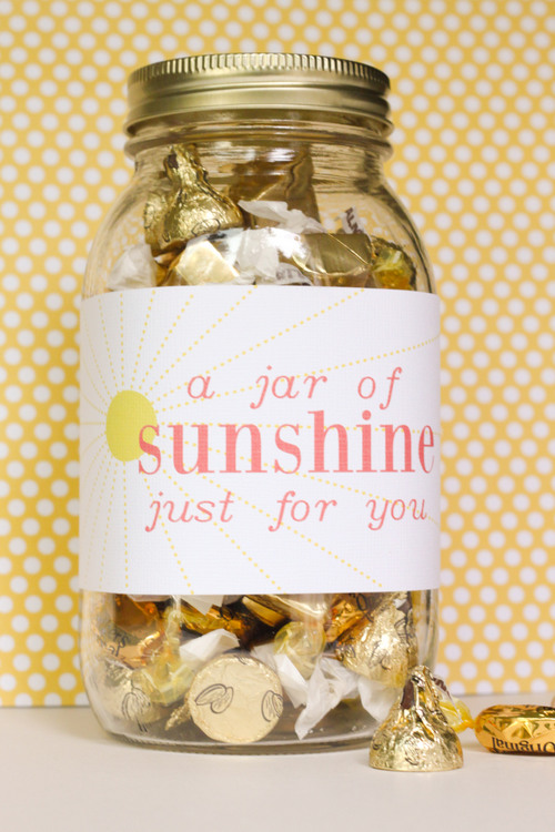 lovesome: jar of sunshine
