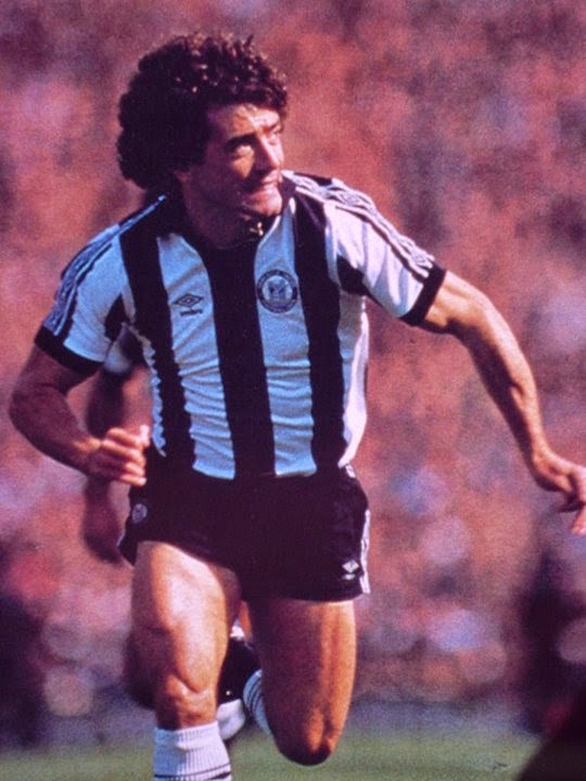 ANOTANDO FÚTBOL *: NEWCASTLE * PARTE 4