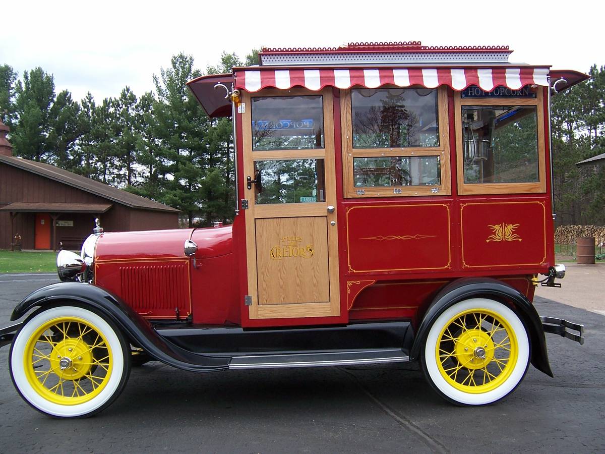 1928 Ford Model A Popcorn Wagon - DailyTurismo